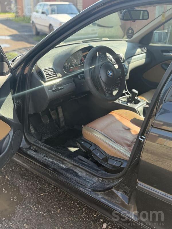Black BMW 320 2004 in Riga, with an engine capacity of 2.00 L and mileage of 440 thousand km for 2600 €, photo 8 on AUTOMOTO.COM.LV