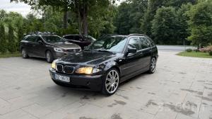 Melns BMW 320 2004 Rīga, ar dzinēja tilpumu 2.00 L un nobraukumu 0 tūkst. km par 2100 €, foto  vietnē AUTOMOTO.COM.LV