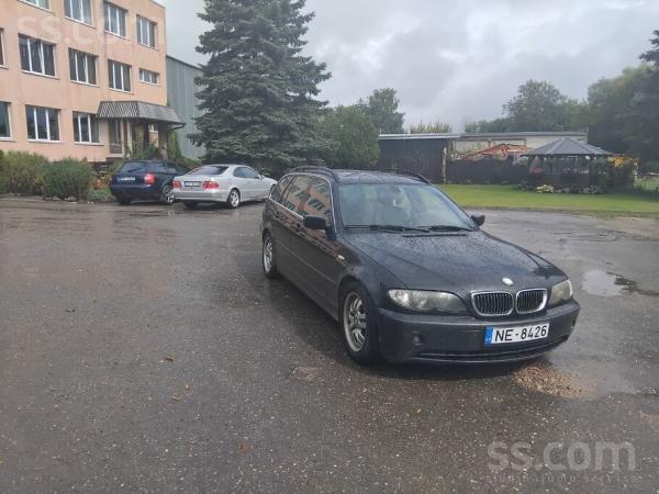 Black BMW 320 2004 in Jelgava, with an engine capacity of 2.00 L and mileage of 385 thousand km for 1100 €, photo 9 on AUTOMOTO.COM.LV
