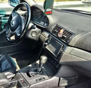 Black BMW 320 2004 in Vilnius, with an engine capacity of 2.00 L and mileage of 300 thousand km for 1250 €, photo 4 on AUTOMOTO.COM.LV