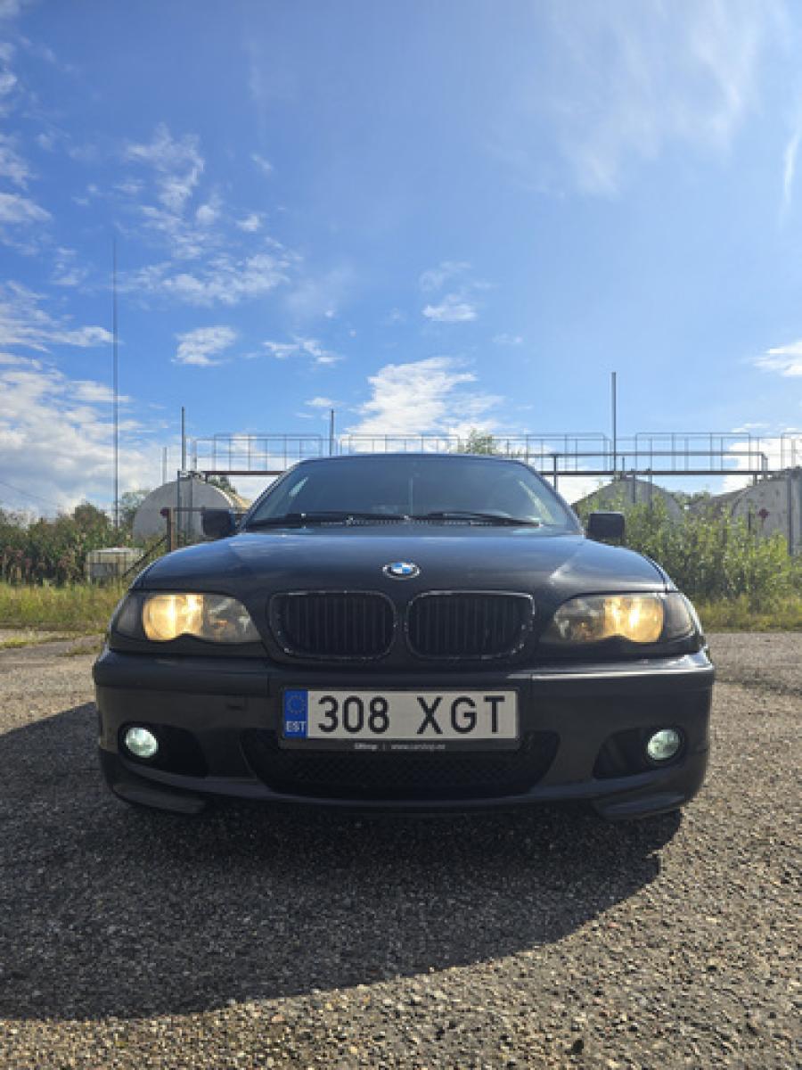 Black BMW 320 2004 in Rakvere, with an engine capacity of 0.00 L and mileage of 552 thousand km for 2550 €, photo 3 on AUTOMOTO.COM.LV