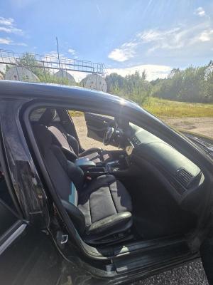 Black BMW 320 2004 in Rakvere, with an engine capacity of 0.00 L and mileage of 552 thousand km for 2550 €, photo 24 on AUTOMOTO.COM.LV