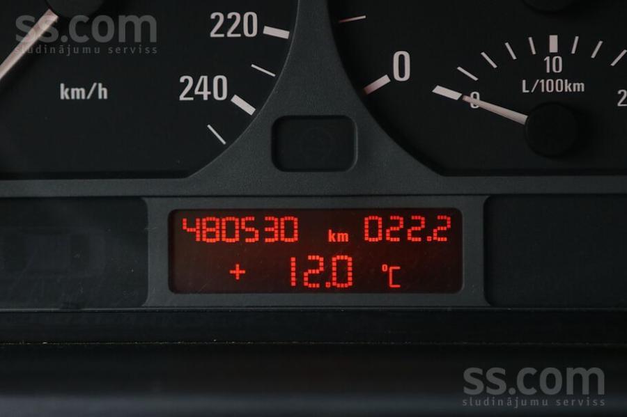 Черный БМВ 320 2004 в Кулдига, объемом двигателя 3.00 л и пробегом 481 тыс. км за 3200 €, фото 10 на AUTOMOTO.COM.LV