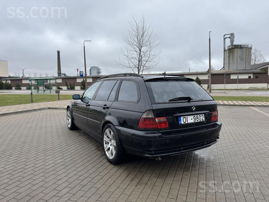 Melns BMW 320 2005 Jēkabpils, ar dzinēja tilpumu 2.00 L un nobraukumu 0 tūkst. km par 2800 €, foto 3 vietnē AUTOMOTO.COM.LV