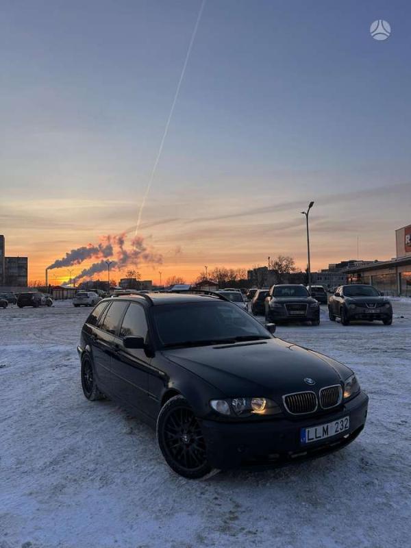 Black BMW 320 2005 in Vilnius, with an engine capacity of 2.00 L and mileage of 486 thousand km for 1450 €, photo 1 on AUTOMOTO.COM.LV