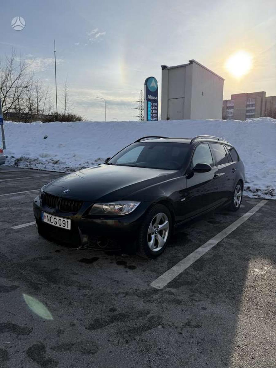 Melns BMW 320 2005 Viļņa, ar dzinēja tilpumu 2.00 L un nobraukumu 250 tūkst. km par 2499 €, foto 1 vietnē AUTOMOTO.COM.LV