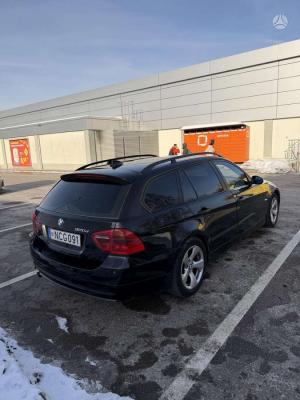 Melns BMW 320 2005 Viļņa, ar dzinēja tilpumu 2.00 L un nobraukumu 250 tūkst. km par 2499 €, foto 3 vietnē AUTOMOTO.COM.LV