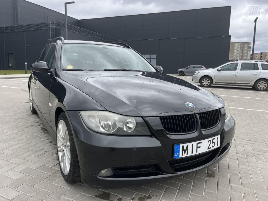 Melns BMW 320 2005 Alīta, ar dzinēja tilpumu 2.00 L un nobraukumu 310 tūkst. km par 3150 €, foto 4 vietnē AUTOMOTO.COM.LV