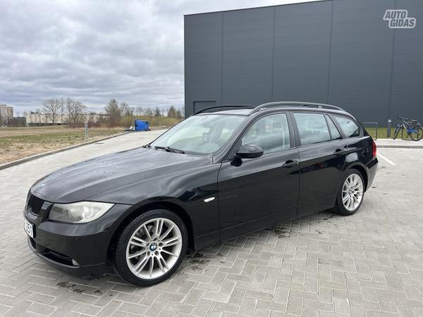 Melns BMW 320 2005 Alīta, ar dzinēja tilpumu 2.00 L un nobraukumu 310 tūkst. km par 3150 €, foto 10 vietnē AUTOMOTO.COM.LV