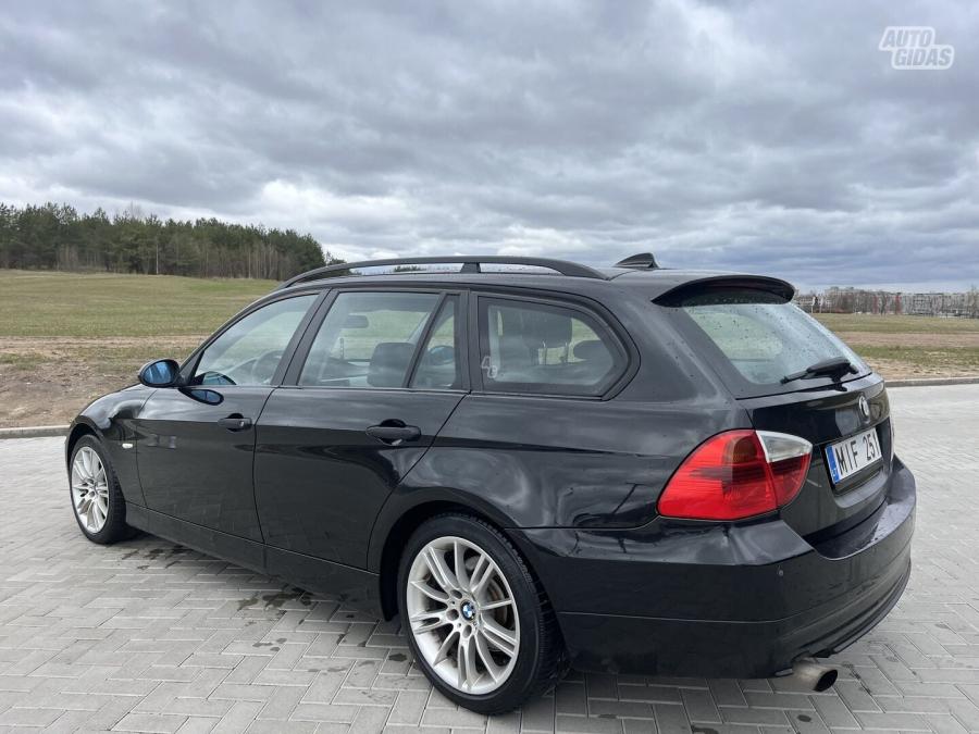 Melns BMW 320 2005 Alīta, ar dzinēja tilpumu 2.00 L un nobraukumu 310 tūkst. km par 3150 €, foto 13 vietnē AUTOMOTO.COM.LV