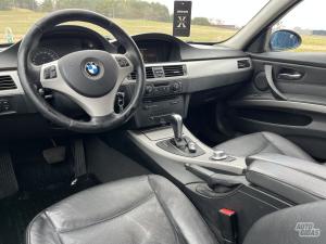 Melns BMW 320 2005 Alīta, ar dzinēja tilpumu 2.00 L un nobraukumu 310 tūkst. km par 3150 €, foto 17 vietnē AUTOMOTO.COM.LV