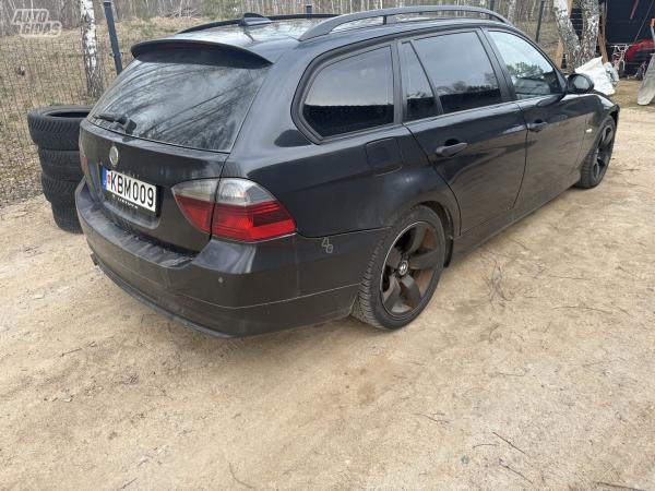 Melns BMW 320 2005 Viļņa, ar dzinēja tilpumu 2.00 L un nobraukumu 366 tūkst. km par 2100 €, foto 4 vietnē AUTOMOTO.COM.LV