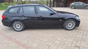 Melns BMW 320 2005 Rīga, ar dzinēja tilpumu 2.00 L un nobraukumu 349 tūkst. km par 3200 €, foto 4 vietnē AUTOMOTO.COM.LV