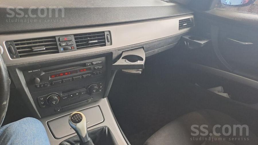 Melns BMW 320 2005 Rīga, ar dzinēja tilpumu 2.00 L un nobraukumu 349 tūkst. km par 3200 €, foto 8 vietnē AUTOMOTO.COM.LV