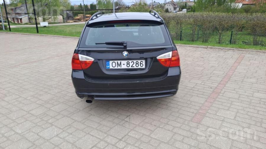 Melns BMW 320 2005 Rīga, ar dzinēja tilpumu 2.00 L un nobraukumu 349 tūkst. km par 3100 €, foto 3 vietnē AUTOMOTO.COM.LV