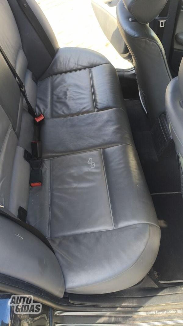 Melns BMW 320 2005 Joniškis, ar dzinēja tilpumu 2.00 L un nobraukumu 350 tūkst. km par 1850 €, foto 9 vietnē AUTOMOTO.COM.LV