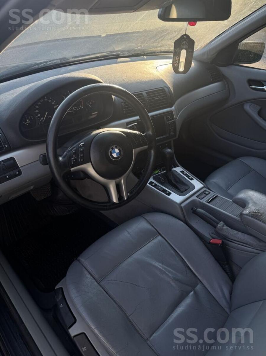 Black BMW 320 2005 in Riga, with an engine capacity of 2.00 L and mileage of 384 thousand km for 1700 €, photo 7 on AUTOMOTO.COM.LV