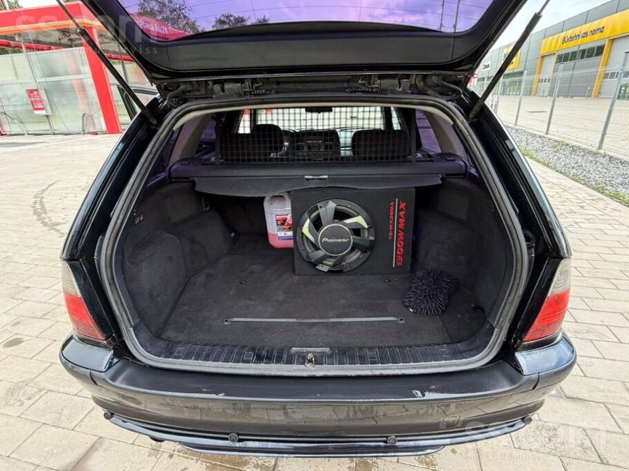 Melns BMW 320 2005 Jēkabpils, ar dzinēja tilpumu 2.00 L un nobraukumu 0 tūkst. km par 2500 €, foto 8 vietnē AUTOMOTO.COM.LV