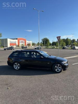 Черный БМВ 320 2005 в Елгава, объемом двигателя 2.00 л и пробегом 408 тыс. км за 2750 €, фото 4 на AUTOMOTO.COM.LV