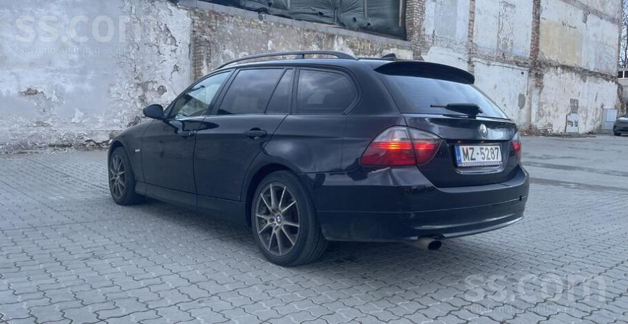 Melns BMW 320 2005 Rīga, ar dzinēja tilpumu 2.00 L un nobraukumu 366 tūkst. km par 2200 €, foto 6 vietnē AUTOMOTO.COM.LV