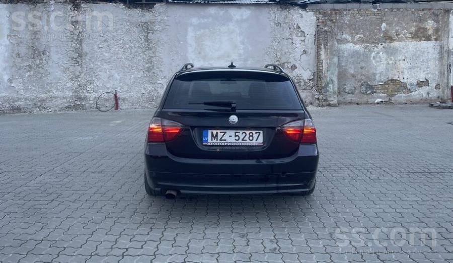 Melns BMW 320 2005 Rīga, ar dzinēja tilpumu 2.00 L un nobraukumu 366 tūkst. km par 2200 €, foto 7 vietnē AUTOMOTO.COM.LV