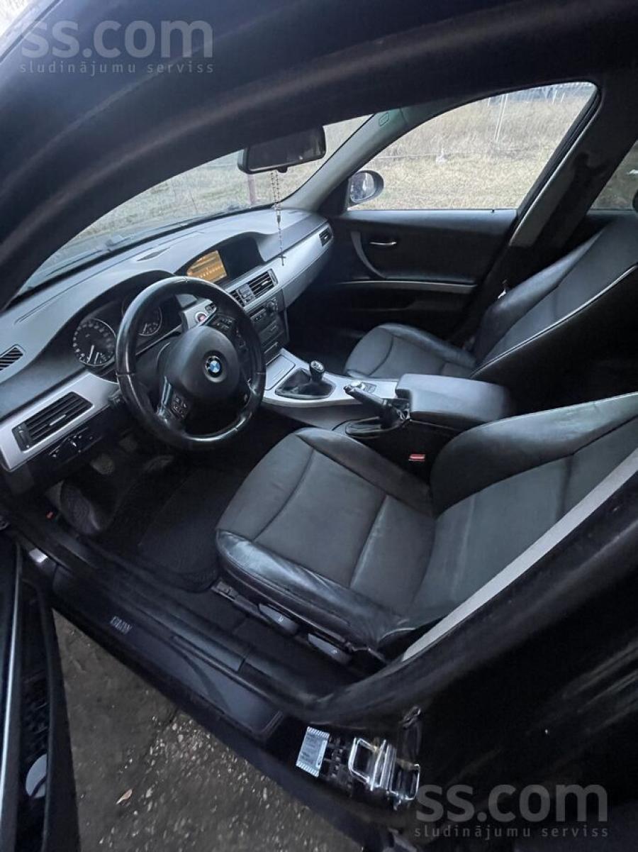 Melns BMW 320 2005 Rīga, ar dzinēja tilpumu 2.00 L un nobraukumu 366 tūkst. km par 2200 €, foto 8 vietnē AUTOMOTO.COM.LV