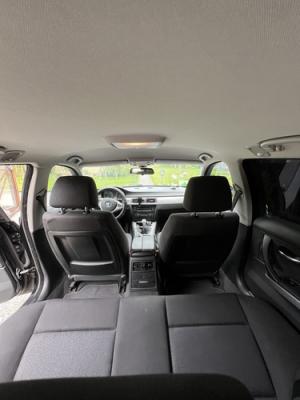 Black BMW 320 2005 in Tallinn, with an engine capacity of 2.00 L and mileage of 306 thousand km for 4000 €, photo 9 on AUTOMOTO.COM.LV