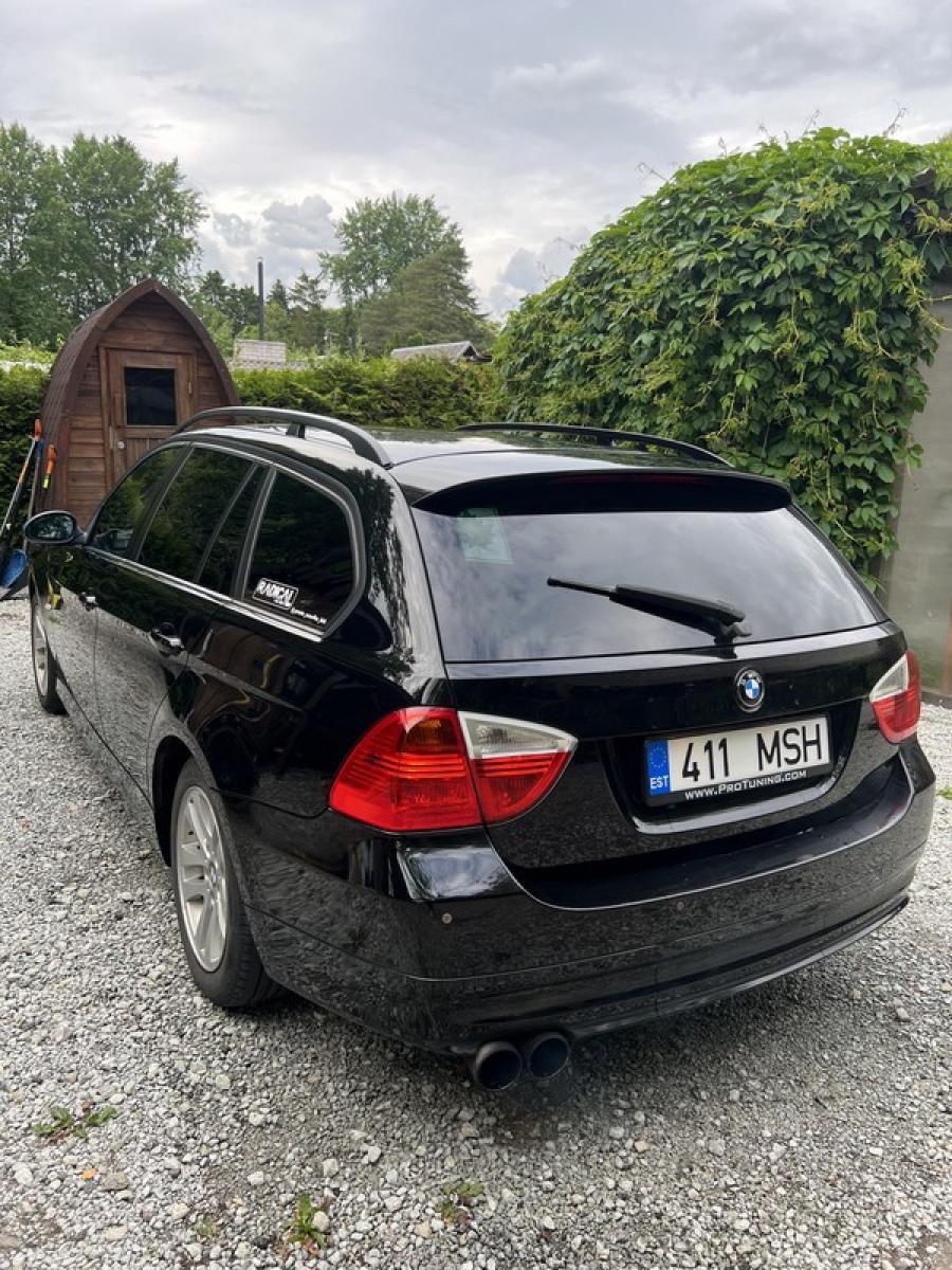Black BMW 320 2005 in Tallinn, with an engine capacity of 2.00 L and mileage of 306 thousand km for 4000 €, photo 19 on AUTOMOTO.COM.LV