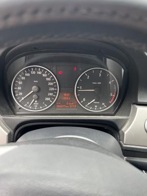 Black BMW 320 2005 in Tallinn, with an engine capacity of 2.00 L and mileage of 306 thousand km for 4000 €, photo 29 on AUTOMOTO.COM.LV