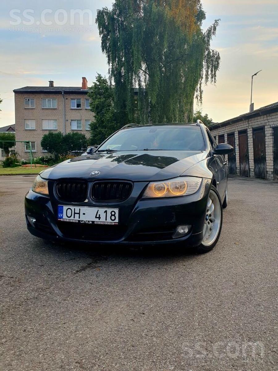 Melns BMW 320 2005 Daugavpils, ar dzinēja tilpumu 2.00 L un nobraukumu 261 tūkst. km par 3850 €, foto 4 vietnē AUTOMOTO.COM.LV