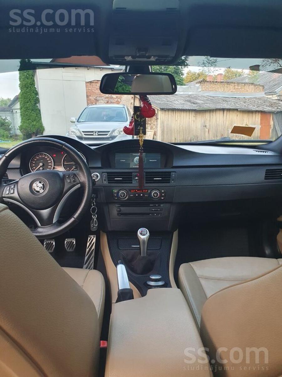 Melns BMW 320 2005 Daugavpils, ar dzinēja tilpumu 2.00 L un nobraukumu 261 tūkst. km par 3850 €, foto 6 vietnē AUTOMOTO.COM.LV