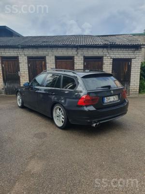 Melns BMW 320 2005 Daugavpils, ar dzinēja tilpumu 2.00 L un nobraukumu 261 tūkst. km par 3850 €, foto 8 vietnē AUTOMOTO.COM.LV