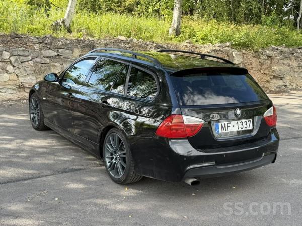 Black BMW 320 2005 in Valmiera, with an engine capacity of 2.00 L and mileage of 390 thousand km for 4000 €, photo 3 on AUTOMOTO.COM.LV