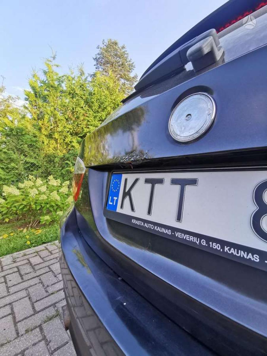 Melns BMW 320 2005 Kauņa, ar dzinēja tilpumu 2.00 L un nobraukumu 350 tūkst. km par 2800 €, foto 6 vietnē AUTOMOTO.COM.LV