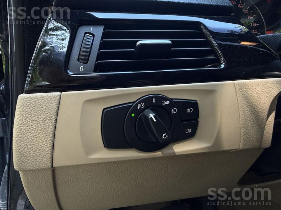 Melns BMW 320 2005 Rīga, ar dzinēja tilpumu 2.00 L un nobraukumu 385 tūkst. km par 4390 €, foto 22 vietnē AUTOMOTO.COM.LV