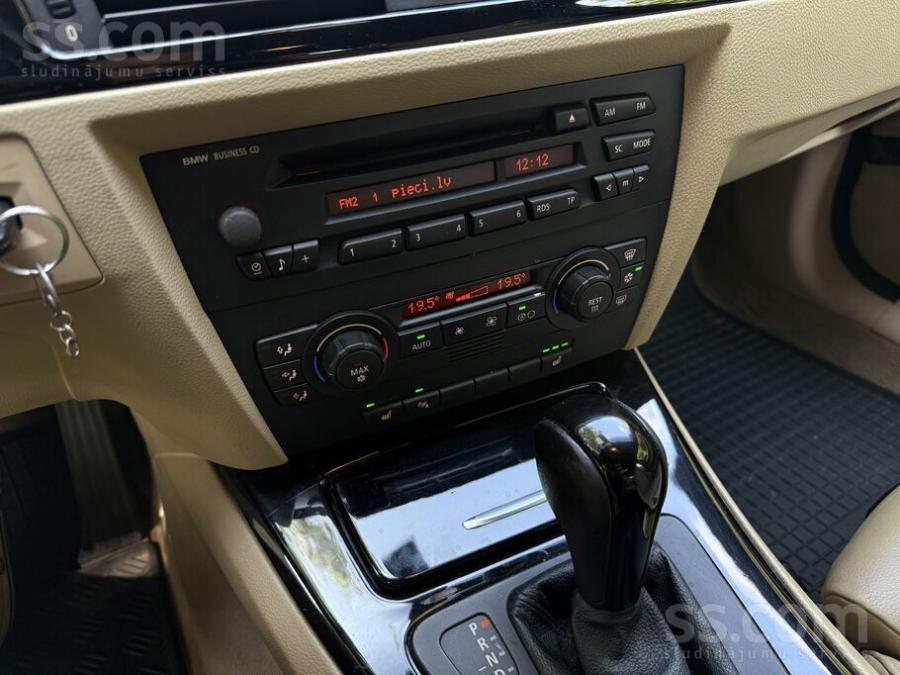 Melns BMW 320 2005 Rīga, ar dzinēja tilpumu 2.00 L un nobraukumu 385 tūkst. km par 4390 €, foto 26 vietnē AUTOMOTO.COM.LV