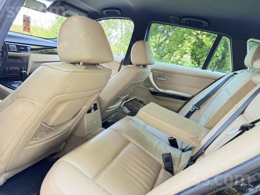 Melns BMW 320 2005 Rīga, ar dzinēja tilpumu 2.00 L un nobraukumu 385 tūkst. km par 4390 €, foto 27 vietnē AUTOMOTO.COM.LV