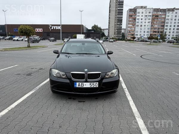 Melns BMW 320 2005 Rīga, ar dzinēja tilpumu 2.00 L un nobraukumu 395 tūkst. km par 3550 €, foto 1 vietnē AUTOMOTO.COM.LV
