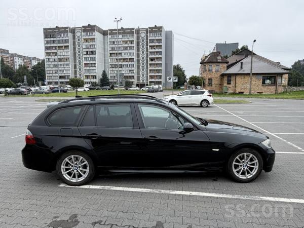 Melns BMW 320 2005 Rīga, ar dzinēja tilpumu 2.00 L un nobraukumu 395 tūkst. km par 3550 €, foto 3 vietnē AUTOMOTO.COM.LV