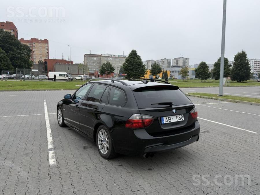 Black BMW 320 2005 in Riga, with an engine capacity of 2.00 L and mileage of 395 thousand km for 3550 €, photo 7 on AUTOMOTO.COM.LV