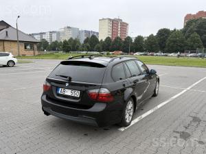 Black BMW 320 2005 in Riga, with an engine capacity of 2.00 L and mileage of 395 thousand km for 3550 €, photo 9 on AUTOMOTO.COM.LV