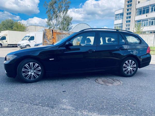 Melns BMW 320 2005 Viļņa, ar dzinēja tilpumu 2.00 L un nobraukumu 296 tūkst. km par 2350 €, foto 5 vietnē AUTOMOTO.COM.LV