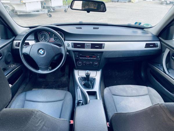 Melns BMW 320 2005 Viļņa, ar dzinēja tilpumu 2.00 L un nobraukumu 296 tūkst. km par 2350 €, foto 9 vietnē AUTOMOTO.COM.LV