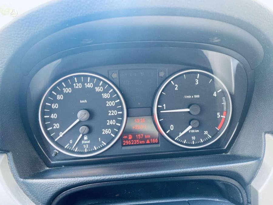 Черный БМВ 320 2005 в Вильнюс, объемом двигателя 2.00 л и пробегом 296 тыс. км за 2350 €, фото 18 на AUTOMOTO.COM.LV