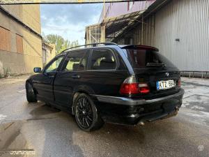 Melns BMW 320 2005 Šauļi, ar dzinēja tilpumu 2.00 L un nobraukumu 395 tūkst. km par 2300 €, foto 5 vietnē AUTOMOTO.COM.LV