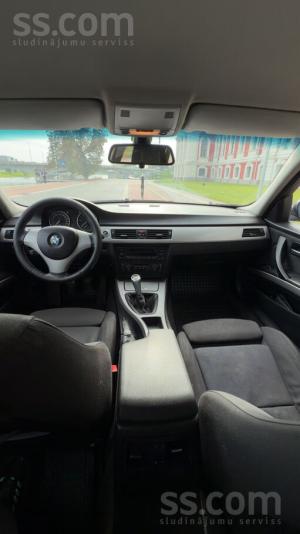 Melns BMW 320 2005 Jelgava, ar dzinēja tilpumu 2.00 L un nobraukumu 430 tūkst. km par 2500 €, foto 3 vietnē AUTOMOTO.COM.LV
