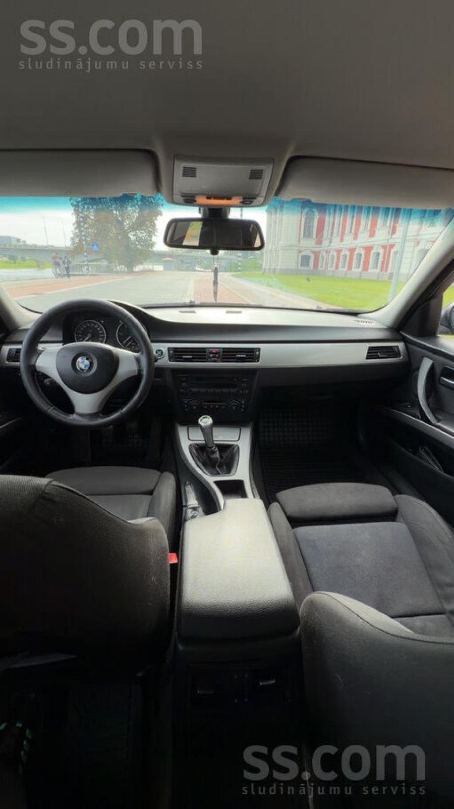 Melns BMW 320 2005 Jelgava, ar dzinēja tilpumu 2.00 L un nobraukumu 430 tūkst. km par 2500 €, foto 3 vietnē AUTOMOTO.COM.LV