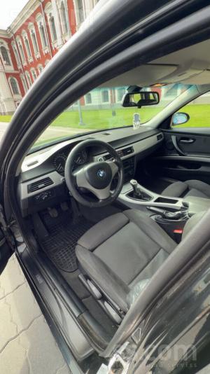 Melns BMW 320 2005 Jelgava, ar dzinēja tilpumu 2.00 L un nobraukumu 430 tūkst. km par 2500 €, foto 5 vietnē AUTOMOTO.COM.LV
