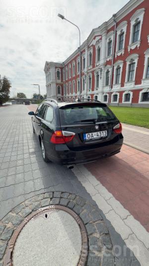 Melns BMW 320 2005 Jelgava, ar dzinēja tilpumu 2.00 L un nobraukumu 430 tūkst. km par 2500 €, foto 6 vietnē AUTOMOTO.COM.LV