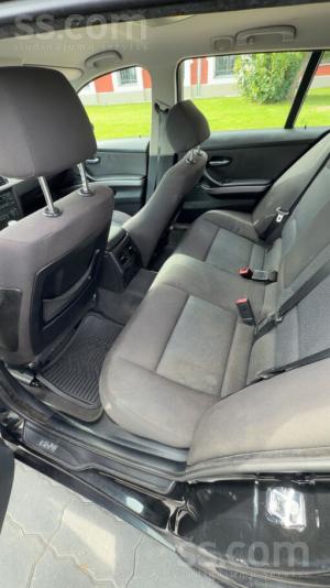 Melns BMW 320 2005 Jelgava, ar dzinēja tilpumu 2.00 L un nobraukumu 430 tūkst. km par 2500 €, foto 7 vietnē AUTOMOTO.COM.LV